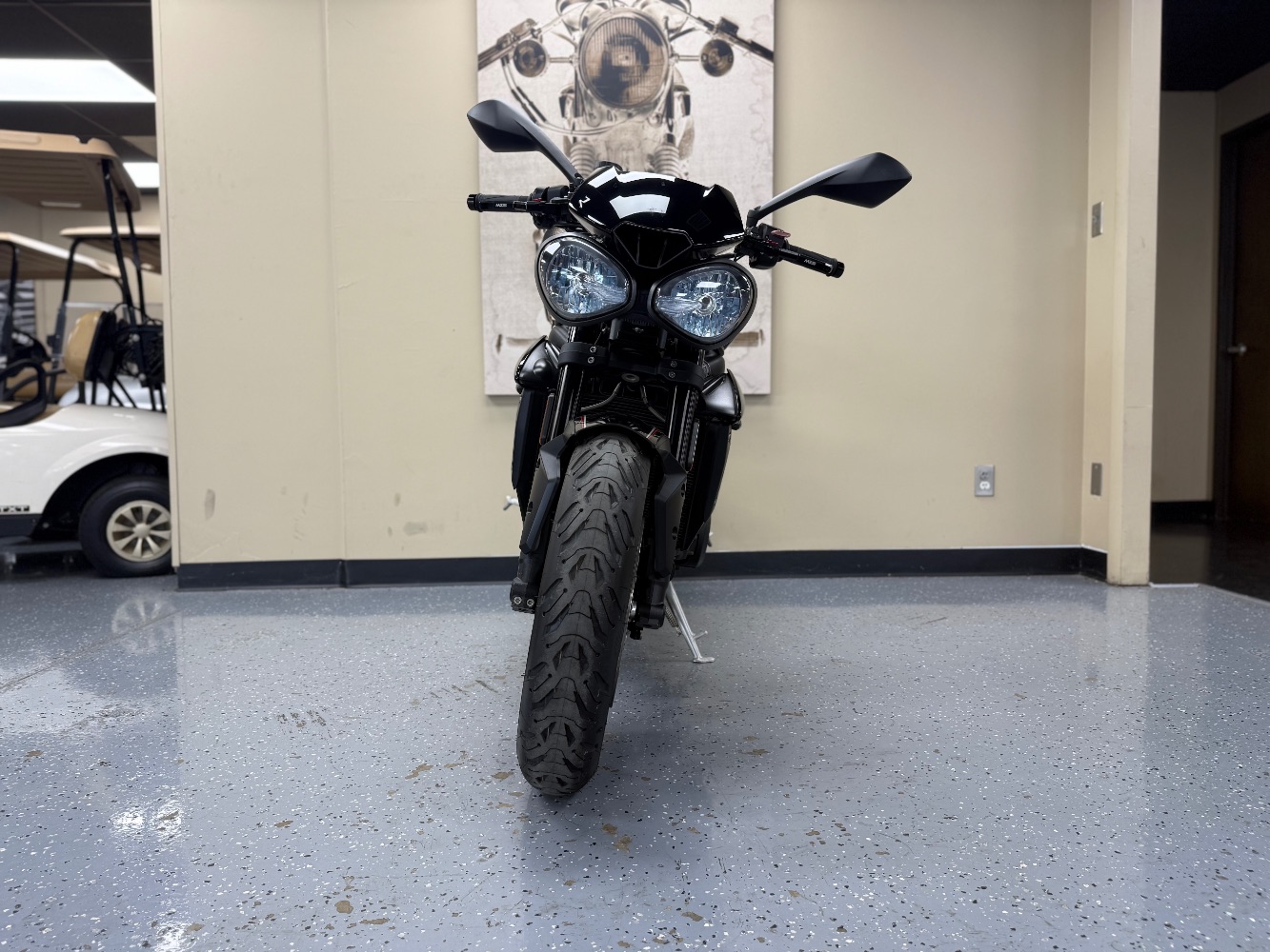 2018 Triumph Street Triple R - Motomax