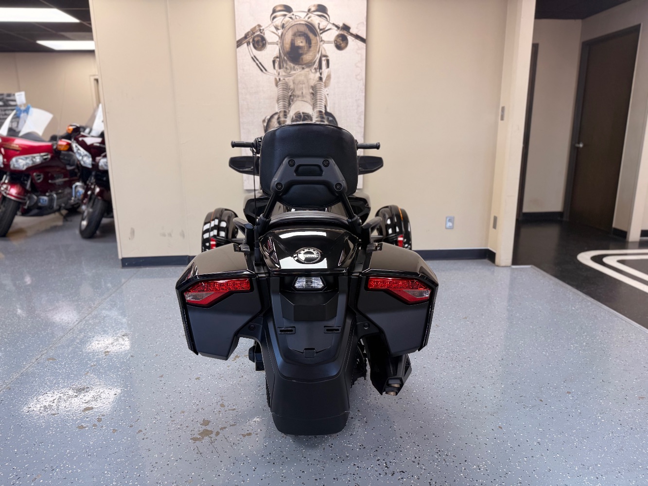 2016 Can-Am - Motomax