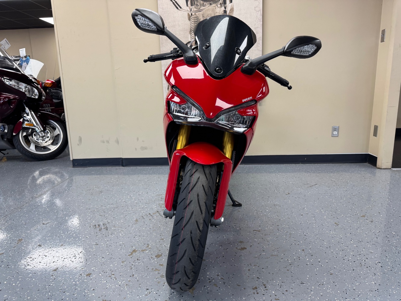 2018 DUCATI SuperSport S - Motomax